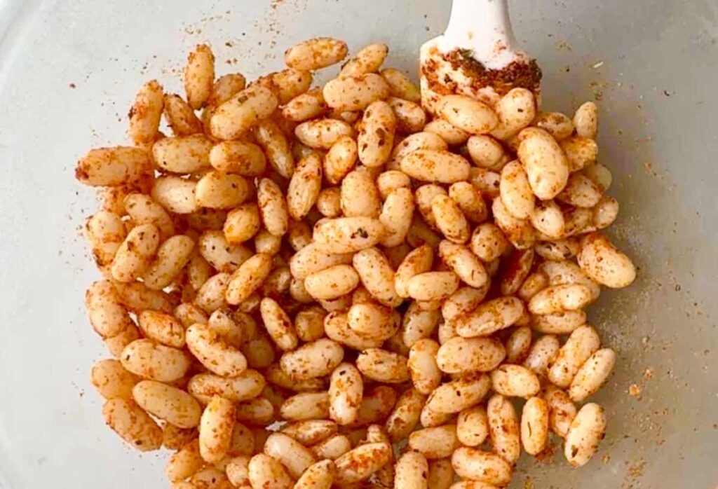 Judías blancas crujientes en airfryer, snack fácil y rápido - Recetuquis